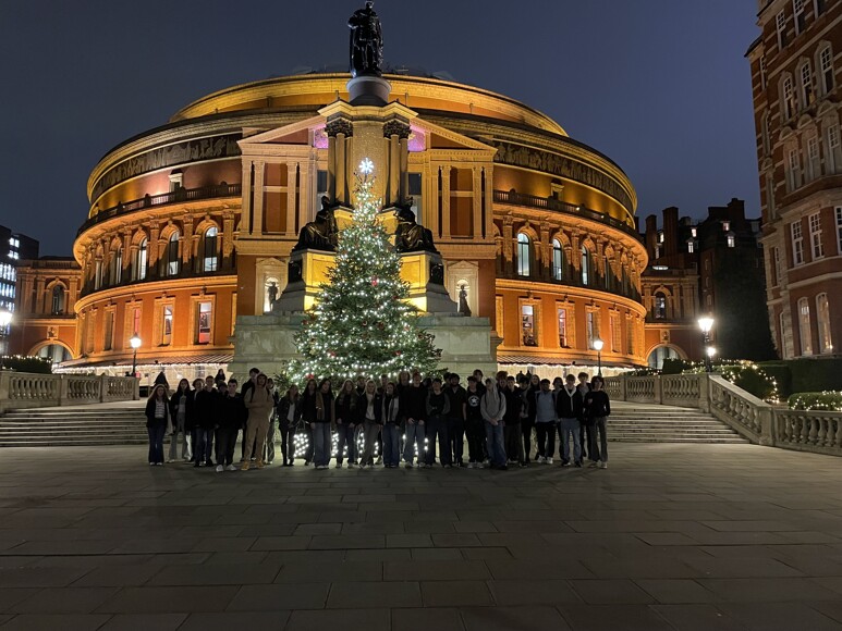 Sixth Form Maths Trip To London - News - Ysgol Stanwell School